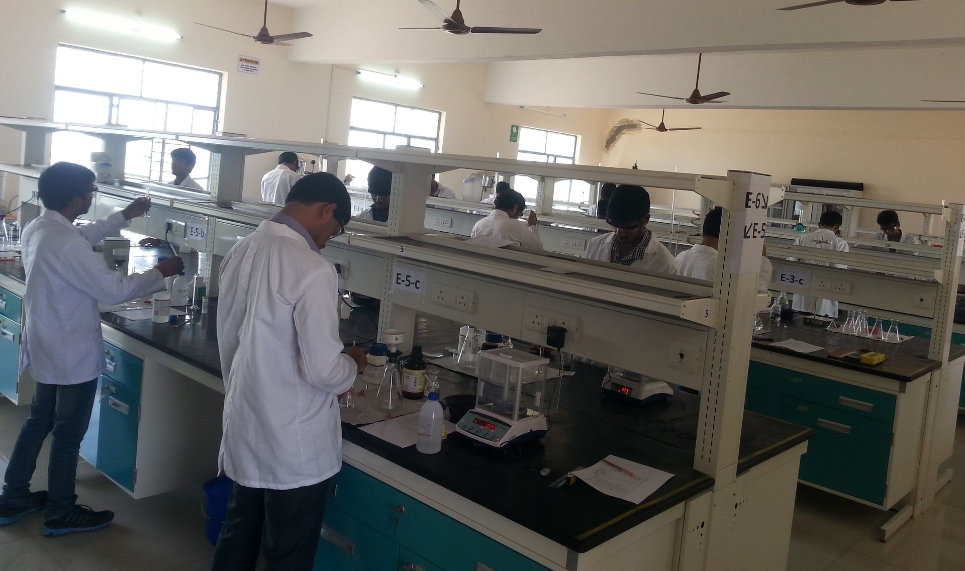 Welcome to Official Web Portal of Laxmi Narain Dubey College, Motihari